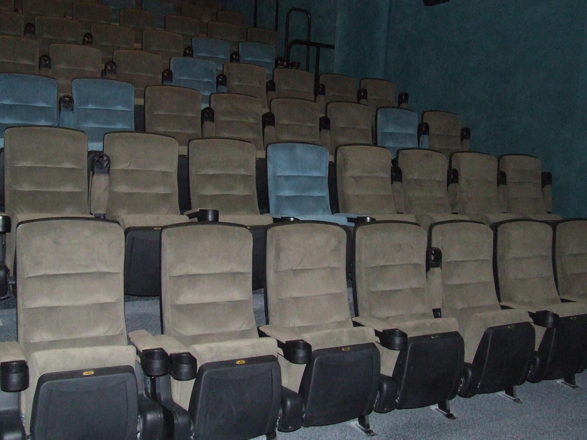 בית קולנוע גלובוס נהרייה -Irwin Signature | מרקטוויז פרודאקטס בע"מ